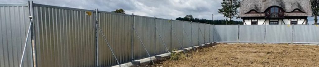 Metal-hoarding-fence | Gulf Grating